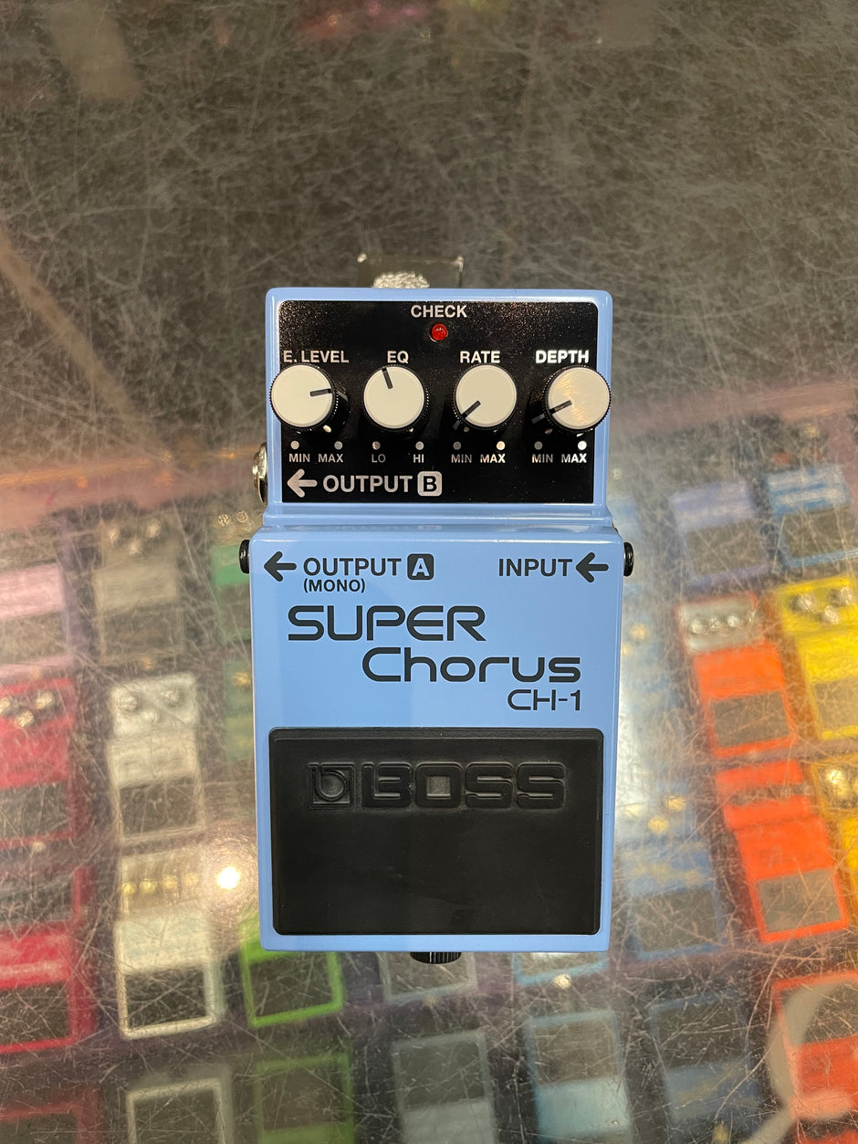 Modulation & Compression Pedals – Guitar Paradise
