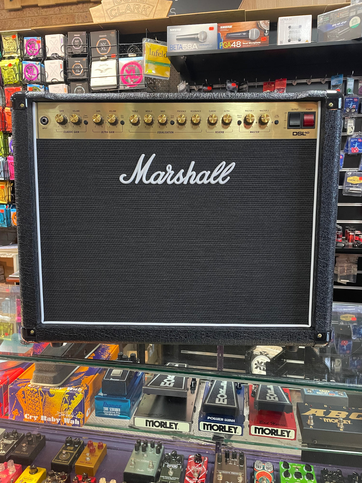 Marshall DSL40C - 40W Electric Guitar Combo Amplifier – Guitar Paradise
